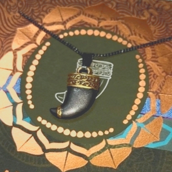 Alex and Ani | Jewelry | Alex And Ani Twotone Tigers Claw Necklace ...